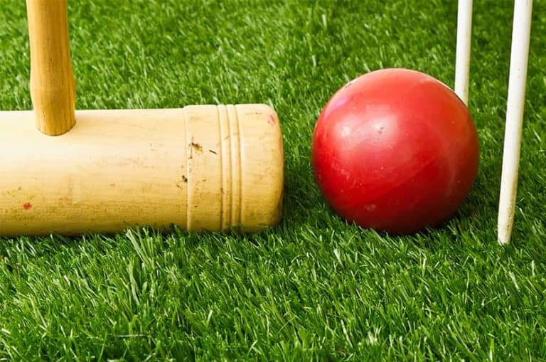 Croquet Rules & How To Play [Regulation Set Up & Instructions]