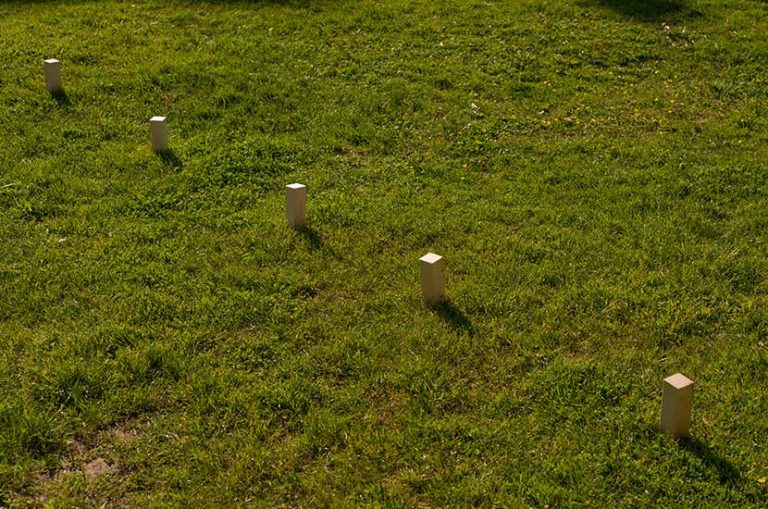 How To Set Up Kubb: Court Dimensions & Wood Block Game Rules 2023