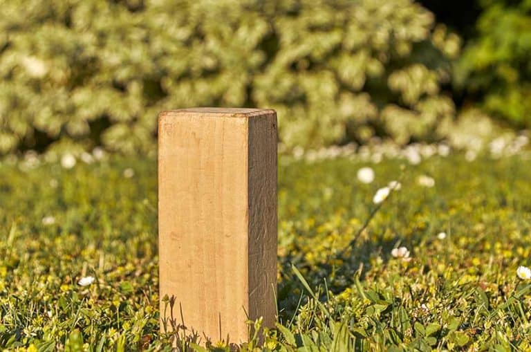 How To Set Up Kubb: Court Dimensions & Wood Block Game Rules 2023