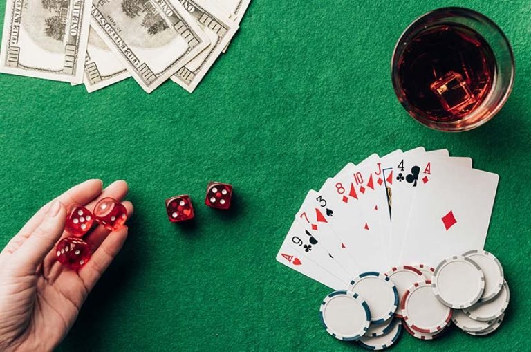 20 Dice Drinking Games For Adults To Play At A Bar & Pub In 2023